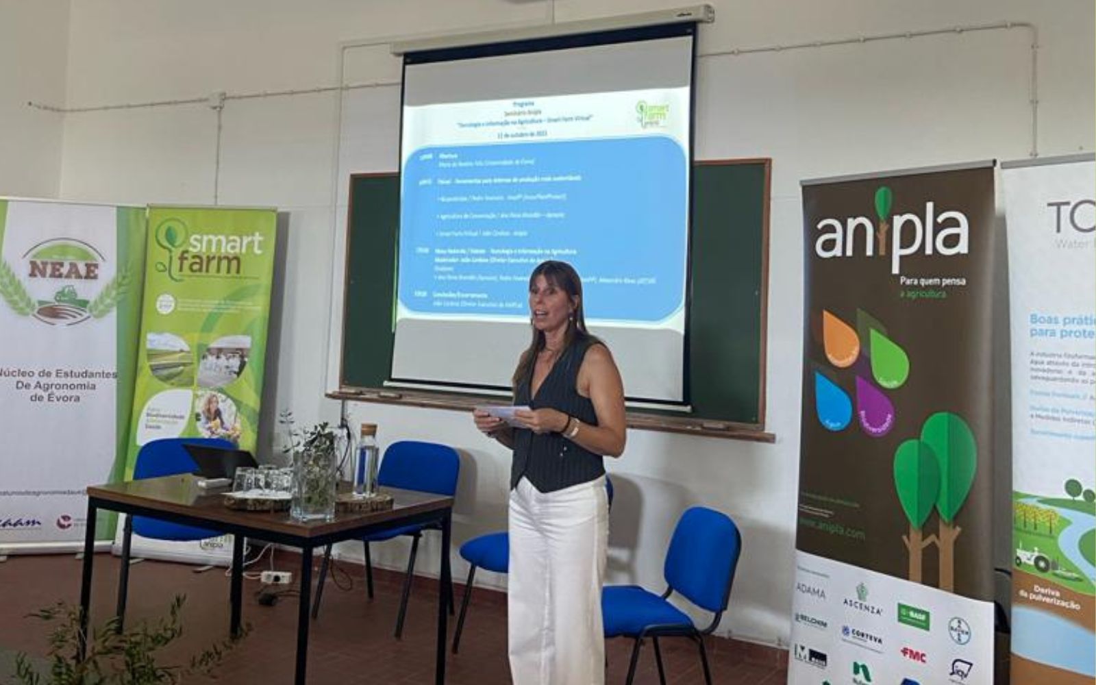 ANIPLA visita Universidade de Évora - MED - Instituto Mediterrâneo para ...